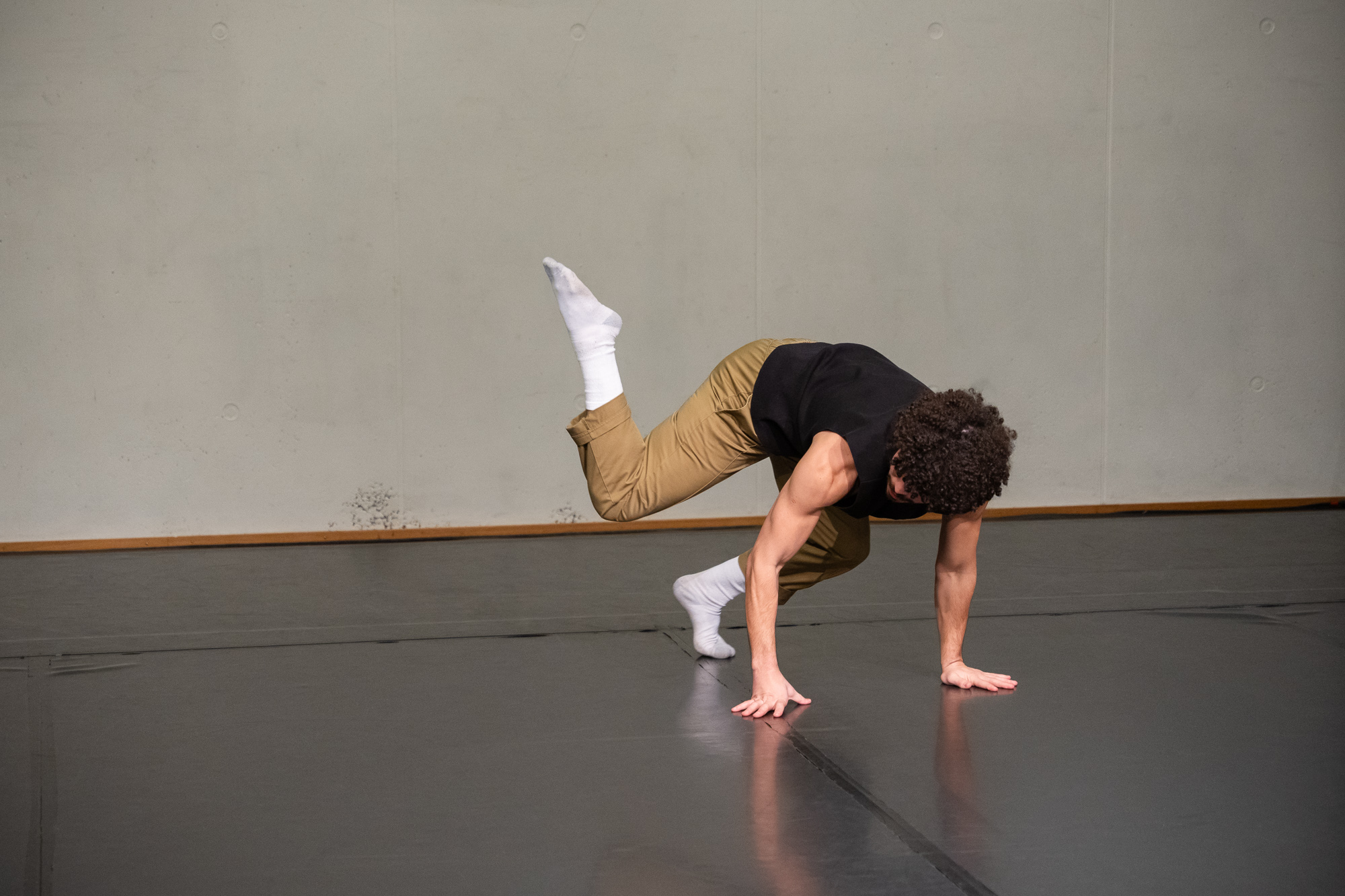 Jetzt bewerben / Apply now • STUDIO ROUND 2025 • Ausschreibungen ...